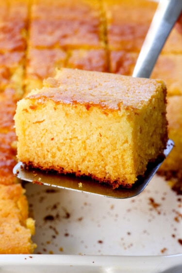 Homemade Cornbread Recipe (deliciously moist + variation ideas ...