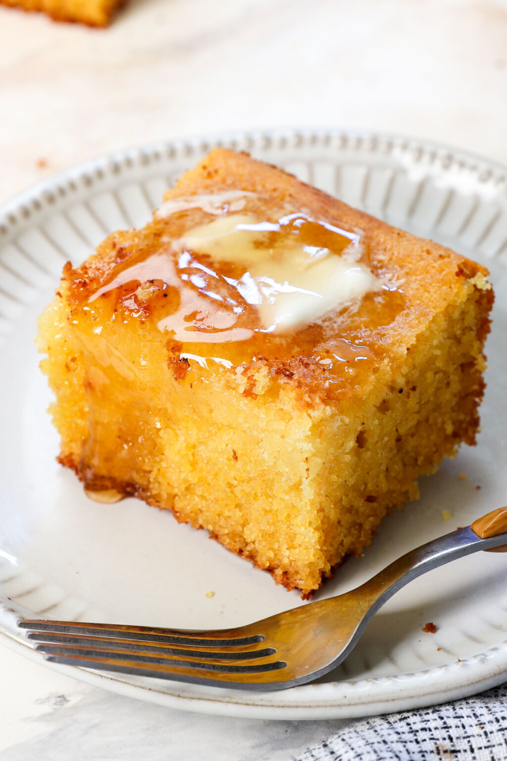 Homemade Cornbread Recipe (deliciously moist + variation ideas ...